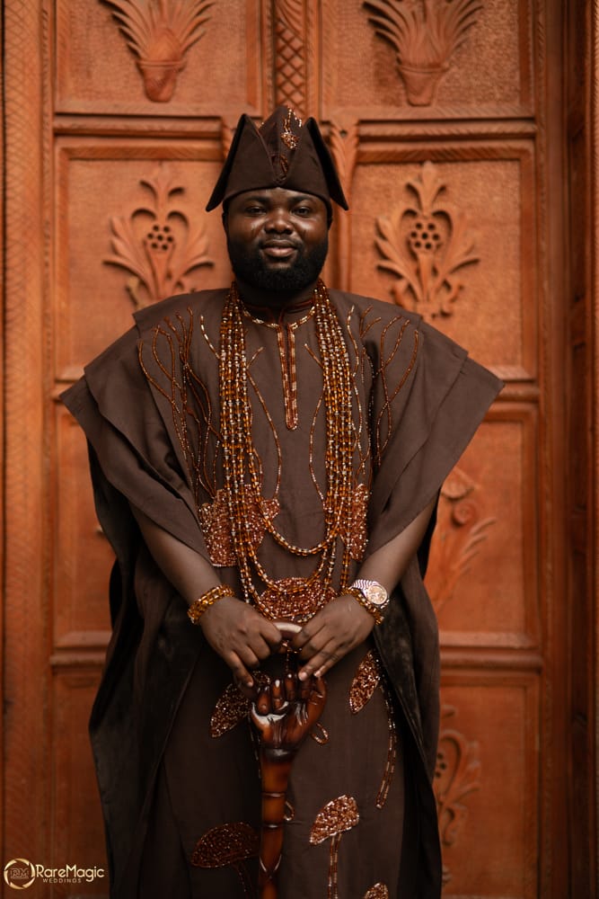 Aso Oke: The Timeless Thread of Yoruba Elegance - Afrikaanspective